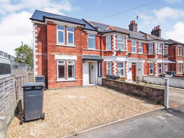 Windham Road, Bournemouth BH1 4 bed property to rent £2,300 pcm £531 pw