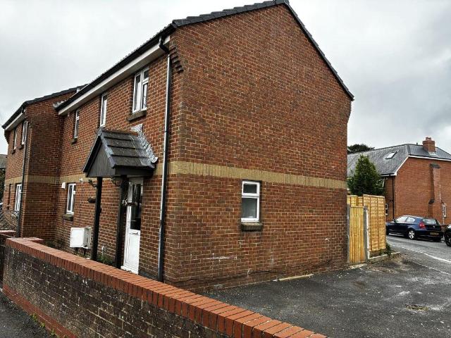 Windham Road, Boscombe 3 bed end of terrace house to rent £1,595 pcm £368 pw