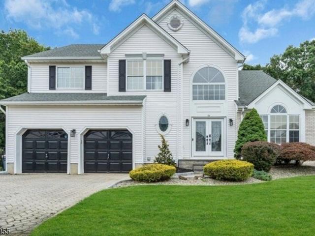 Winding Brook Dr, Old Bridge Township, Home For Sale