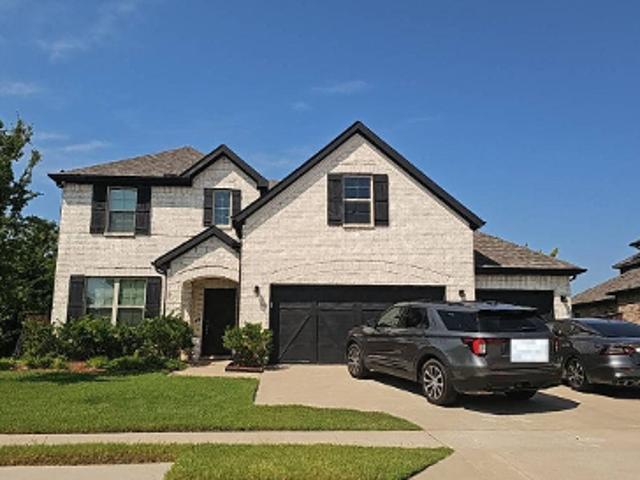 Winding Creek Ln