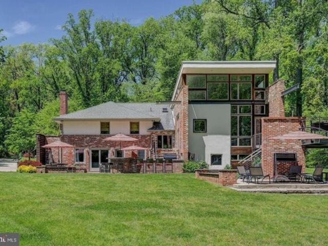Winding Dr, Cherry Hill, Home For Sale