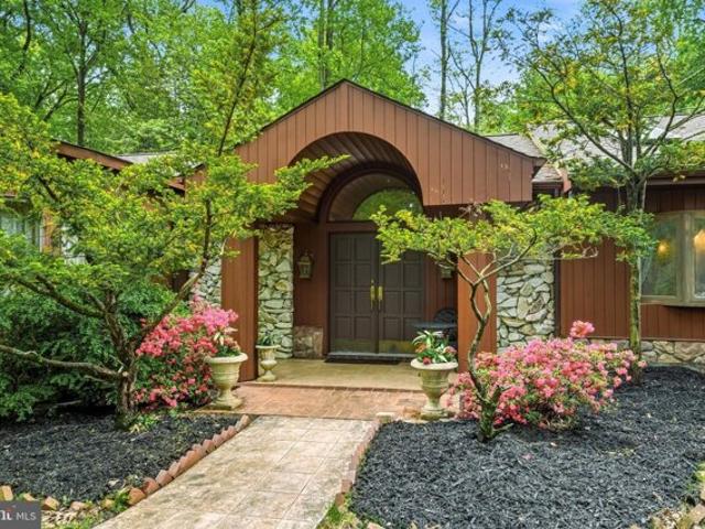 Winding Dr, Cherry Hill, Home For Sale