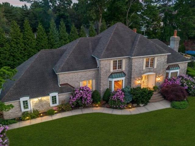 Winding River Rd, Brick, Home For Sale