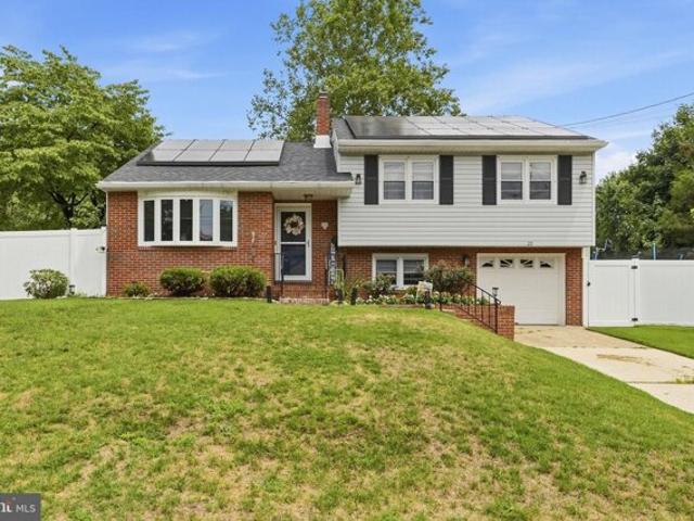 Winding Way, Mount Holly, Home For Sale