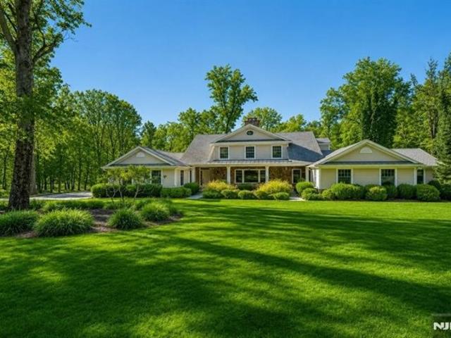 Winding Way, Saddle River, Home For Sale
