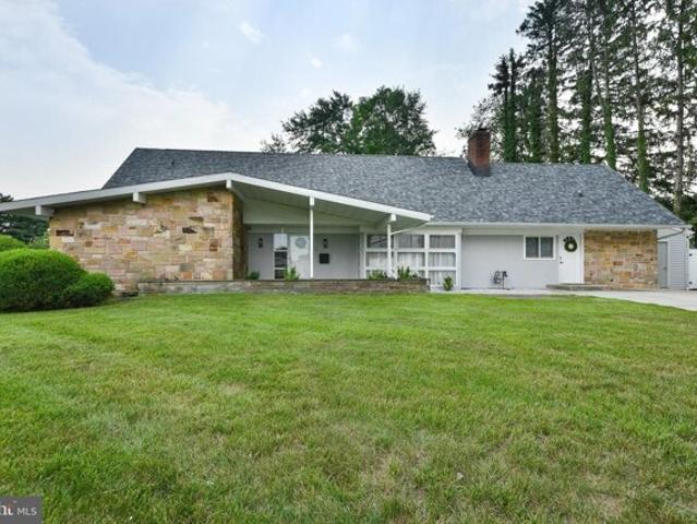 Windover Ln, Willingboro, Home For Sale