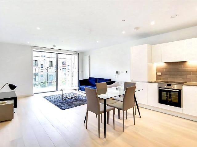 Windlass House, Bonnet Street, London E16, 1 bed flat to rent, £2,000 pcm | PrimeLocation
