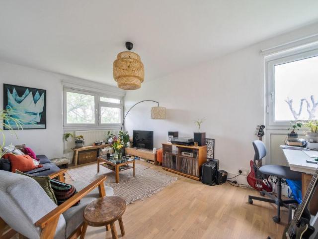 Windley Close, Forest Hill, London, SE23 1 bed flat to rent £1,700 pcm £392 pw