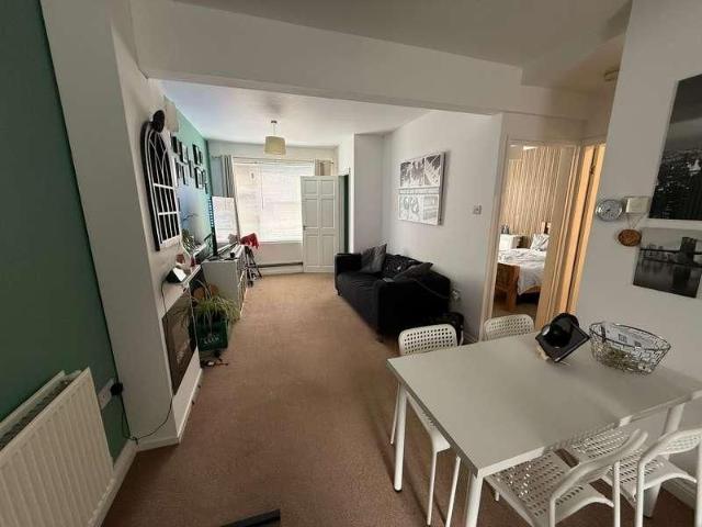 Windmill Avenue, Birstall, LE4