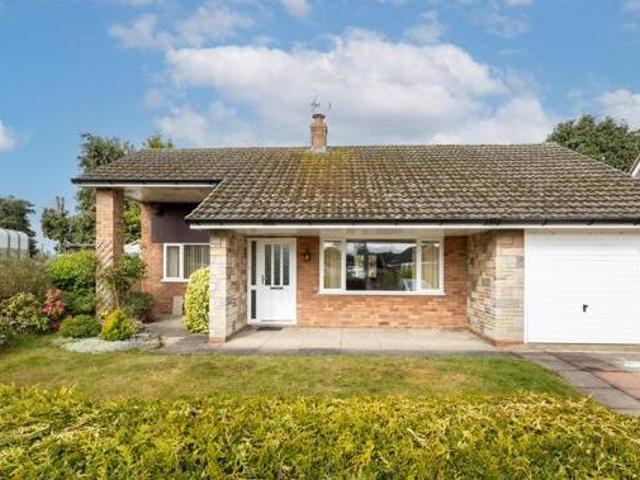 Windmill Close, Buerton, 2 Bedroom Detached