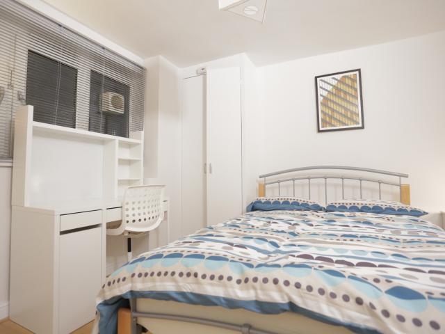 Windmill Lane – Room 1