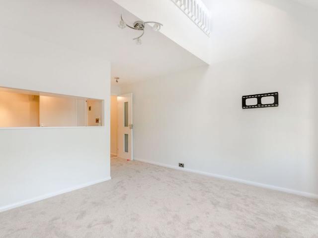 Windmill Rise, North Kingston, Kingston Upon Thames KT2, 2 bed maisonette to rent, £2,100 pcm | PrimeLocation