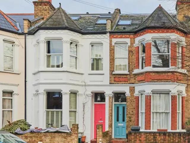 Windmill Road, Chiswick High Road, London, W4 1PD, United Kingdom | 4 bed house for rent #154570415 | Rentberry