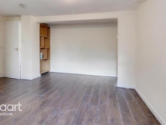 Windmill Road, CROYDON 1 bed maisonette to rent £1,225 pcm £283 pw