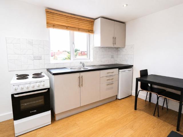 Windmill Road, Edmonton N18, 1 bed flat to rent, £1,350 pcm | PrimeLocation