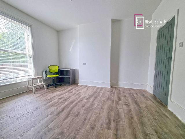 Windmill Road, Gillingham ME7, Studio to rent, £750 pcm | PrimeLocation