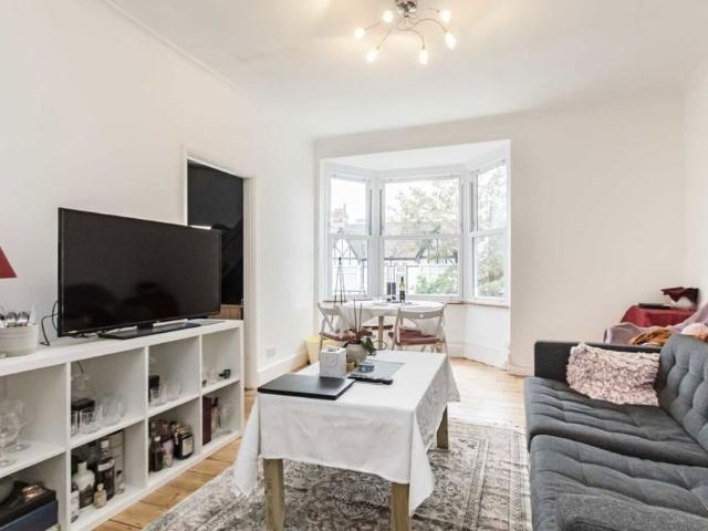 Windmill Road, TW8, London