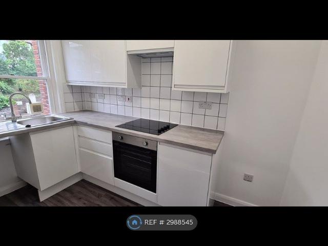 Windmill Street, Gravesend DA12, 2 bed flat to rent, £1,400 pcm | PrimeLocation