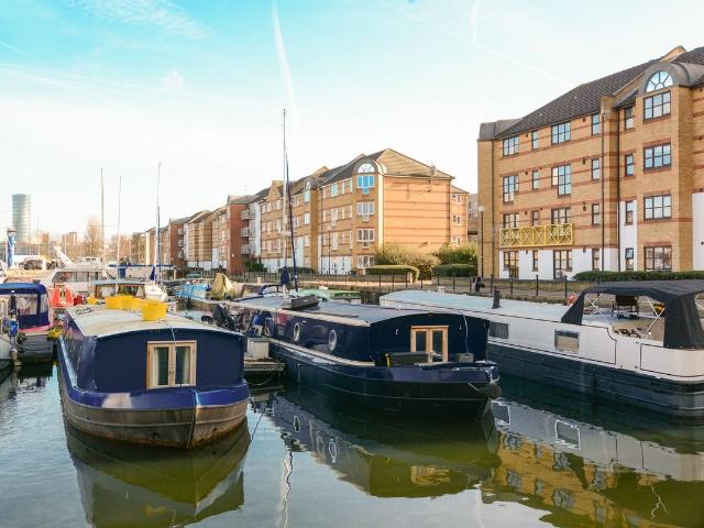 Windsock Close, London SE16, 2 bed flat to rent, £2,000 pcm | PrimeLocation