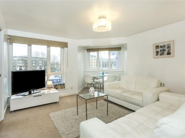 Windsock Close, Surrey Quays SE16, 2 bed flat to rent, £2,500 pcm | PrimeLocation
