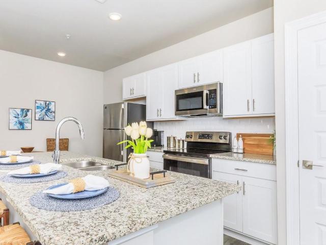 Windsor at Manhattan 3 Bedroom Apartment for Rent at 1499 Central Park Blvd, Harvey, LA 70058