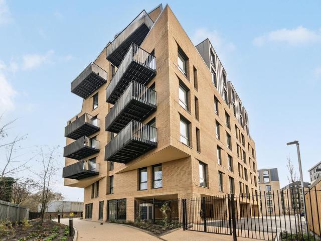 Windsor Bridge Road, BATH 1 bed apartment to rent £1,150 pcm £265 pw