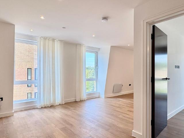 Windsor Bridge Road, Bath BA2, 1 bed flat to rent, £1,725 pcm | PrimeLocation