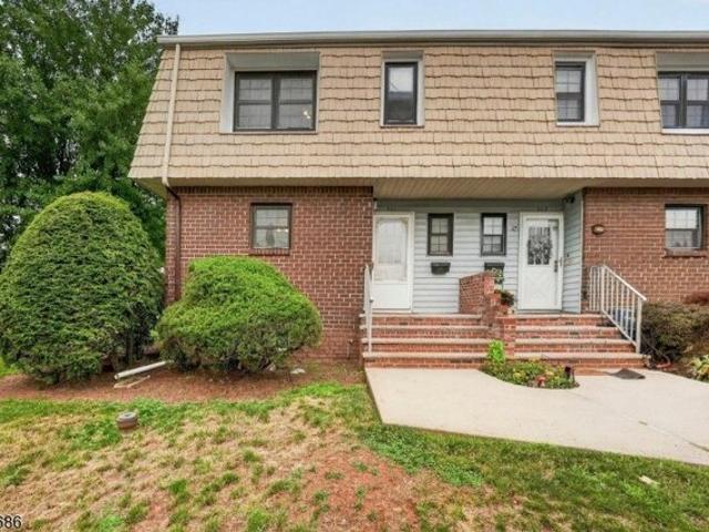 Windsor Ct, Hillsborough Twp, Home For Sale