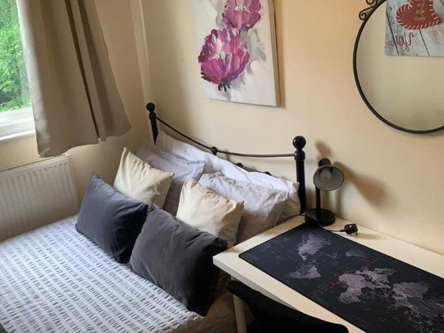 Windsor Close, Onslow Village, Guildford GU2, Room to rent, £750 pcm | PrimeLocation