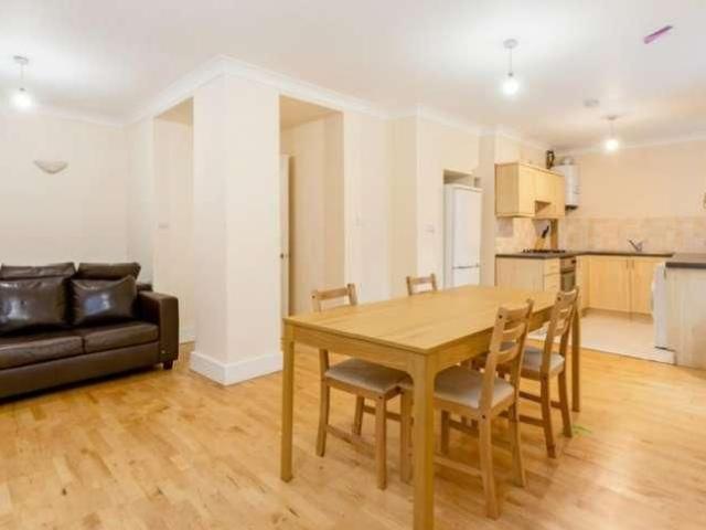Windsor Court, Moscow Road, London, W2