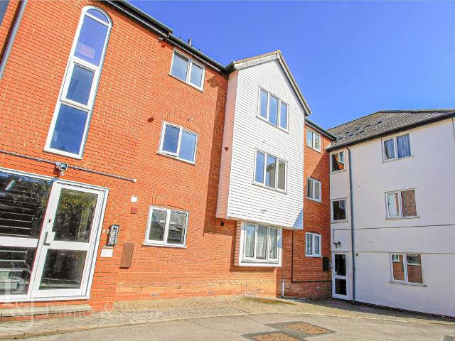 Windsor Court, Hythe Hill, Colchester, Essex CO1, 1 bed flat to rent, £800 pcm | PrimeLocation