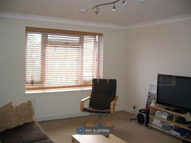Windsor Court, London N11, 1 bed flat to rent, £1,450 pcm | PrimeLocation