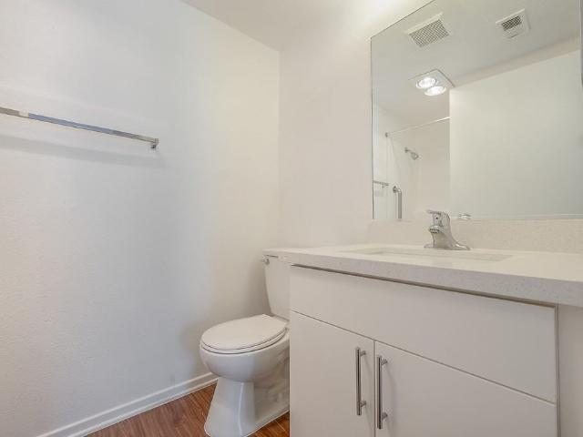 Windsor Court 1 Bedroom Apartment for Rent at 900 Irolo St, Los Angeles, CA 90006 Wilshire Center Koreatown