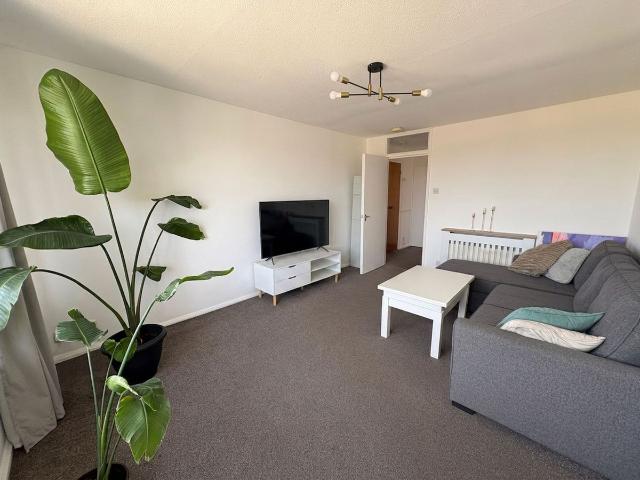Windsor Court, 46 Hatherley Road DA14, 1 bed flat to rent, £1,400 pcm | PrimeLocation