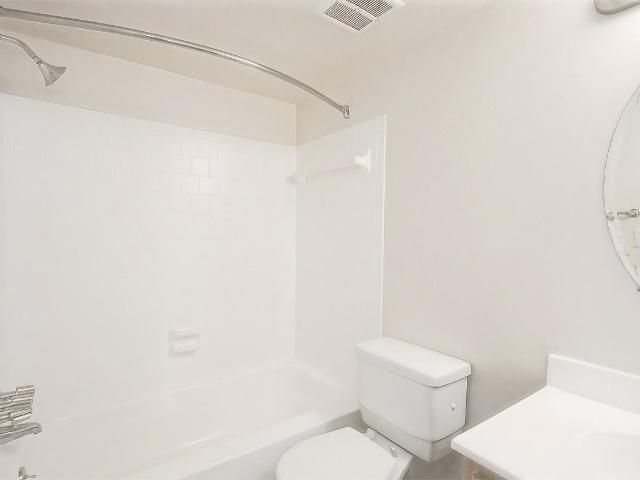 Windsor Courts Studio Apartment for Rent at 13802 Castle Boulevard, Fairland, MD 20904 Fairland