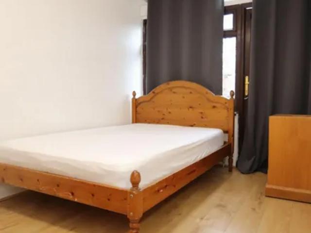 Windsor Crescent, London, HA9 9AW, United Kingdom | Room for rent #154576417 | Rentberry