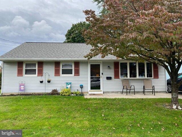 Windsor Dr, Bellmawr, Home For Sale
