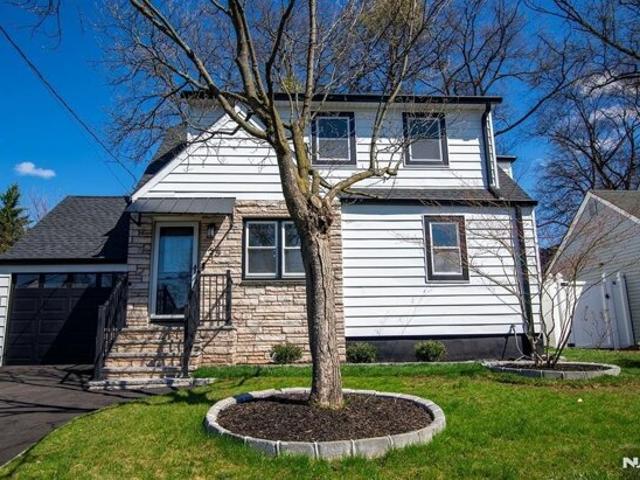 Windsor Dr, Dumont, Home For Sale
