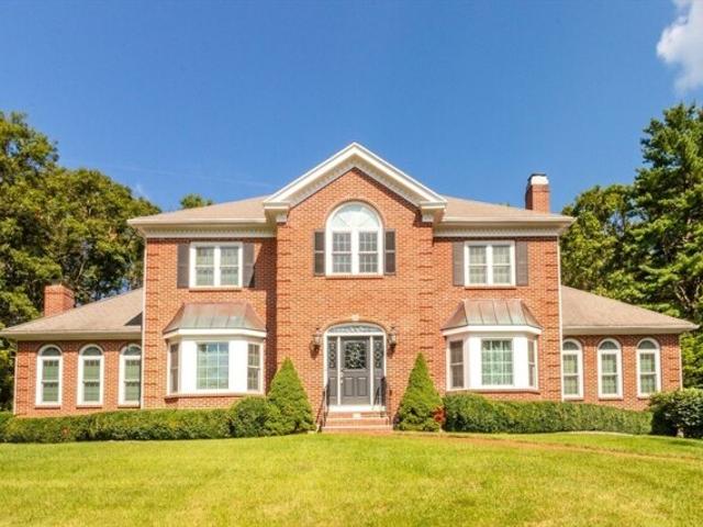 Windsor Dr, Foxboro, Home For Sale