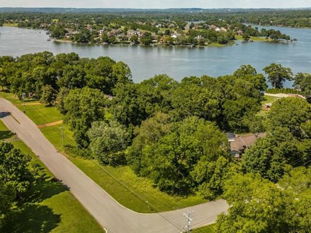 Windsor Dr, Gallatin, TN 37066