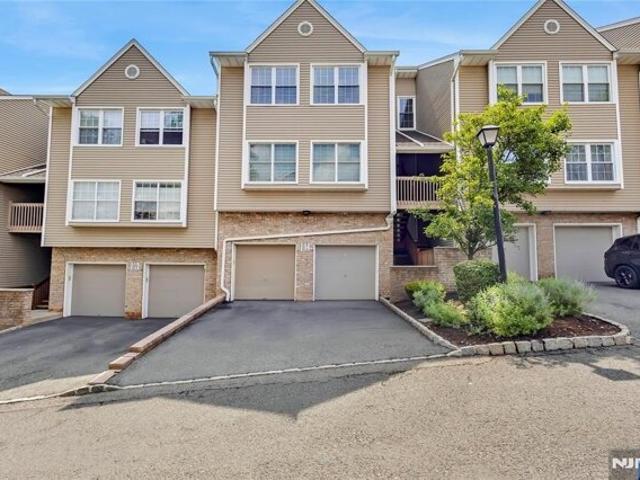 Windsor Dr, Palisades Park, Condo For Sale