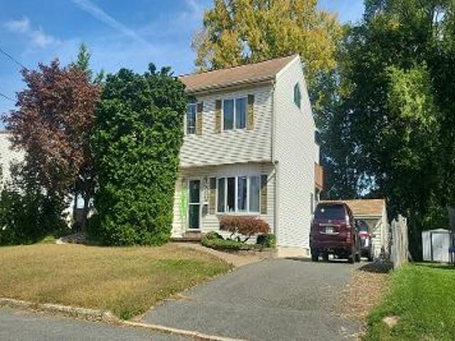 Windsor Dr