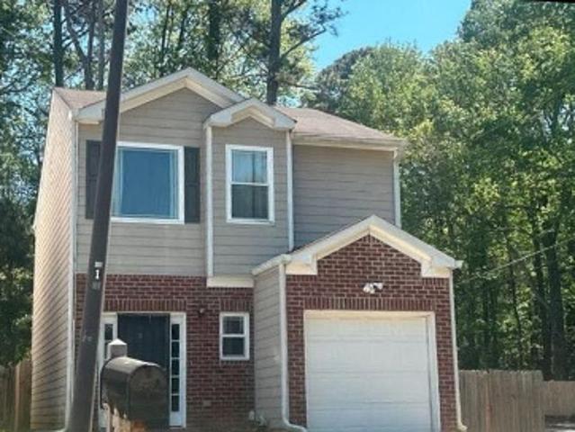 Windsor Forrest Ln