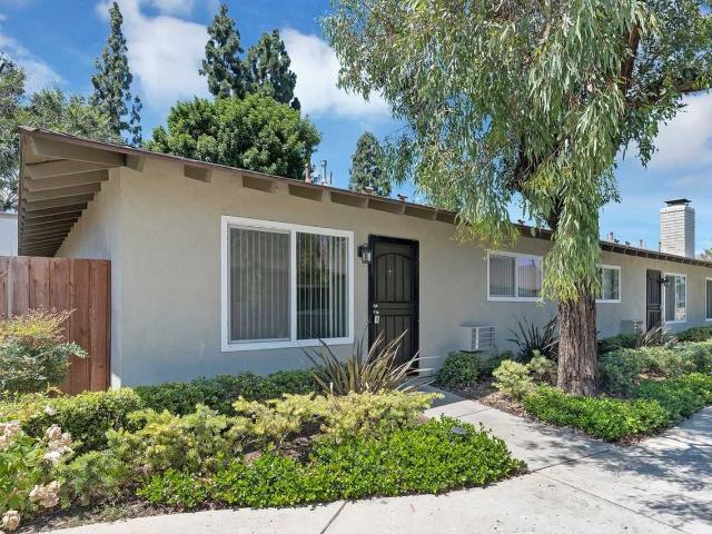 Windsor Garden Apartment Homes 2 Bedroom Apartment for Rent at 1651 Mitchell Ave, Tustin, CA 92780 Tustin