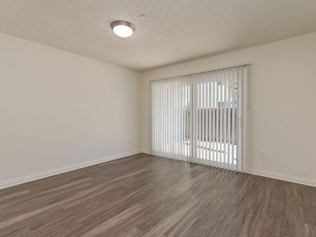Windsor Garden Apartment Homes 2 Bedroom Apartment for Rent at 1651 Mitchell Ave, Tustin, CA 92780 Tustin