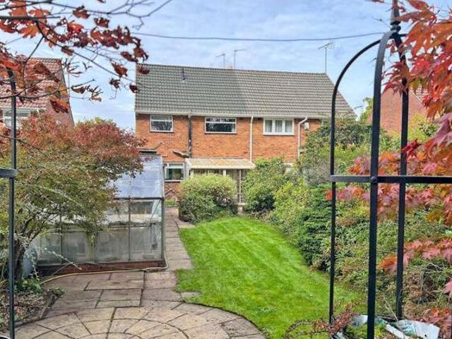 Windsor Gardens, Castlecroft, 3 Bedroom Semi detached