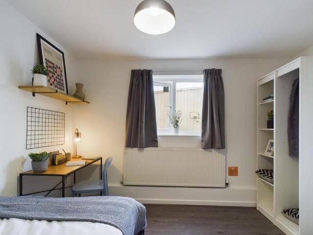 Windsor House 2 Clint Road, Liverpool L7 6 bed flat to rent £2,573 pcm £594 pw