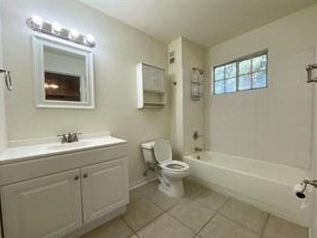 Windsor Park 1212 1 Bedroom Apartment for Rent at 3705 Sw 27th St, Gainesville, FL 32608