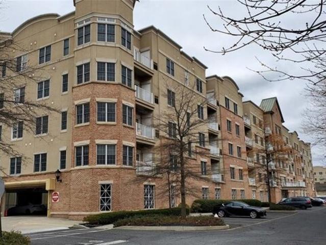 Windsor Park Ct Unit,englewood, Condo For Sale