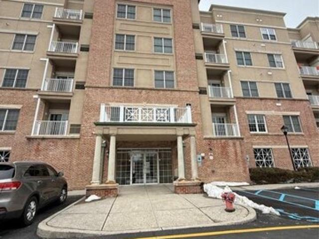 Windsor Park Ct Unit,englewood, Condo For Sale
